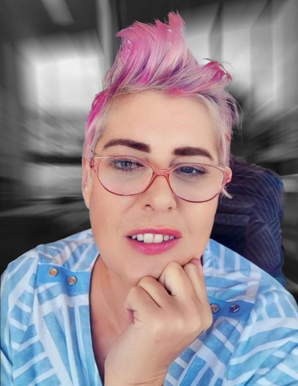 About Us – Pixie Pink