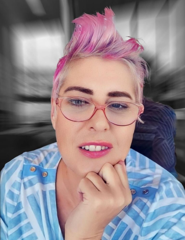 About Us – Pixie Pink